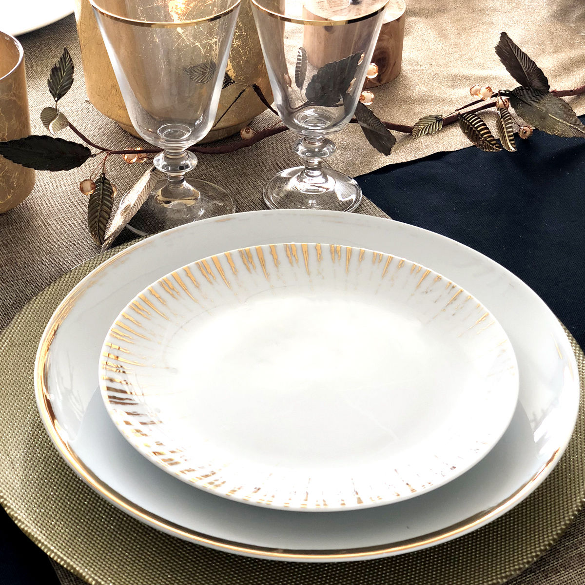 Assiette plate dorée en porcelaine 27cm - CARLTON - Bruno Evrard