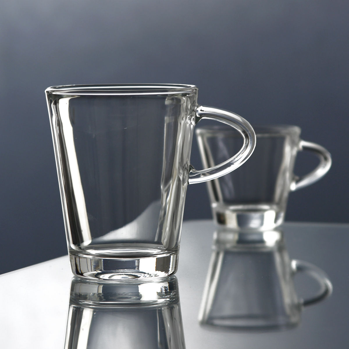 Tasse à café transparente en verre cristallin avec anse - Bruno Evrard